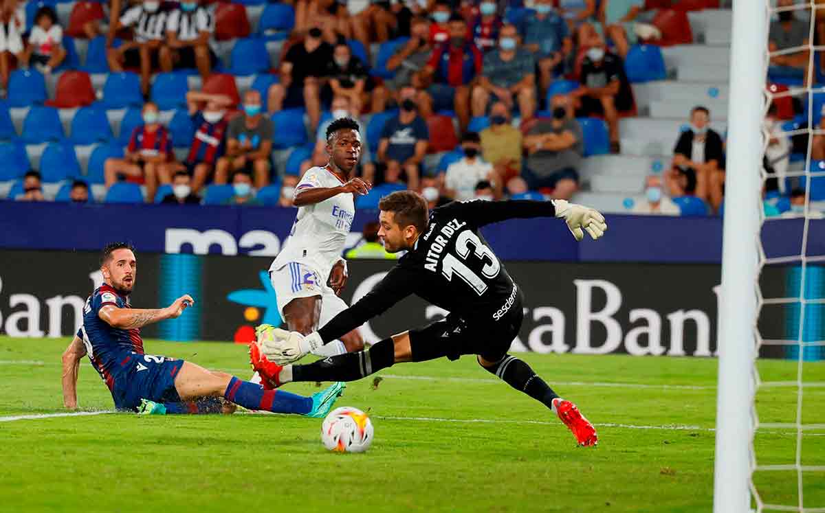 Las notas del Levante, 3 - Real Madrid, 3 - La Galerna