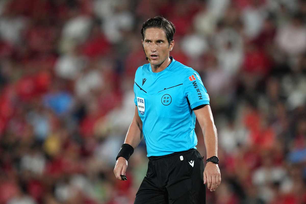 Así pitó Martínez Munuera - La Galerna